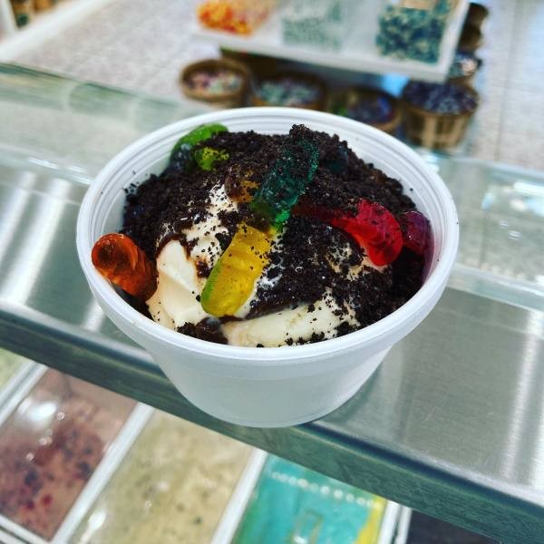 Sugar Tree Sweet Shop (Norton Commons) | GoToLouisville.com Official ...