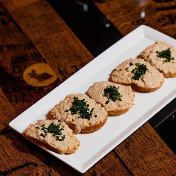 Black Rabbit Lounge : GoToLouisville.com Official Travel Source