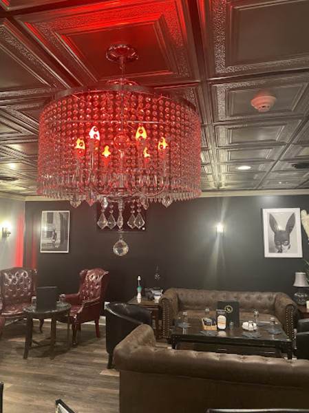 Black Rabbit Lounge : GoToLouisville.com Official Travel Source