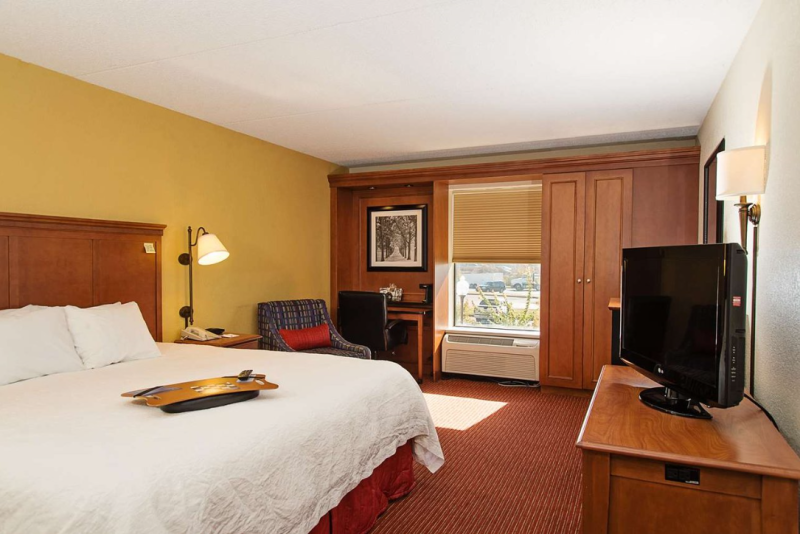Hampton Inn Louisville-Airport : GoToLouisville.com Official Travel Source